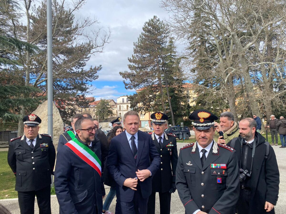 Cerimonia di conferimento della Cittadinanza onoraria della città di L ... Cerimonia di conferimento della Cittadinanza onoraria della città di L ...