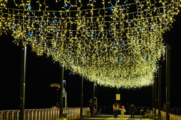 CS - Alassio Christmas Town inaugura il ponte dell'Immacolata con la Fiera De.Co. e un ricco ...